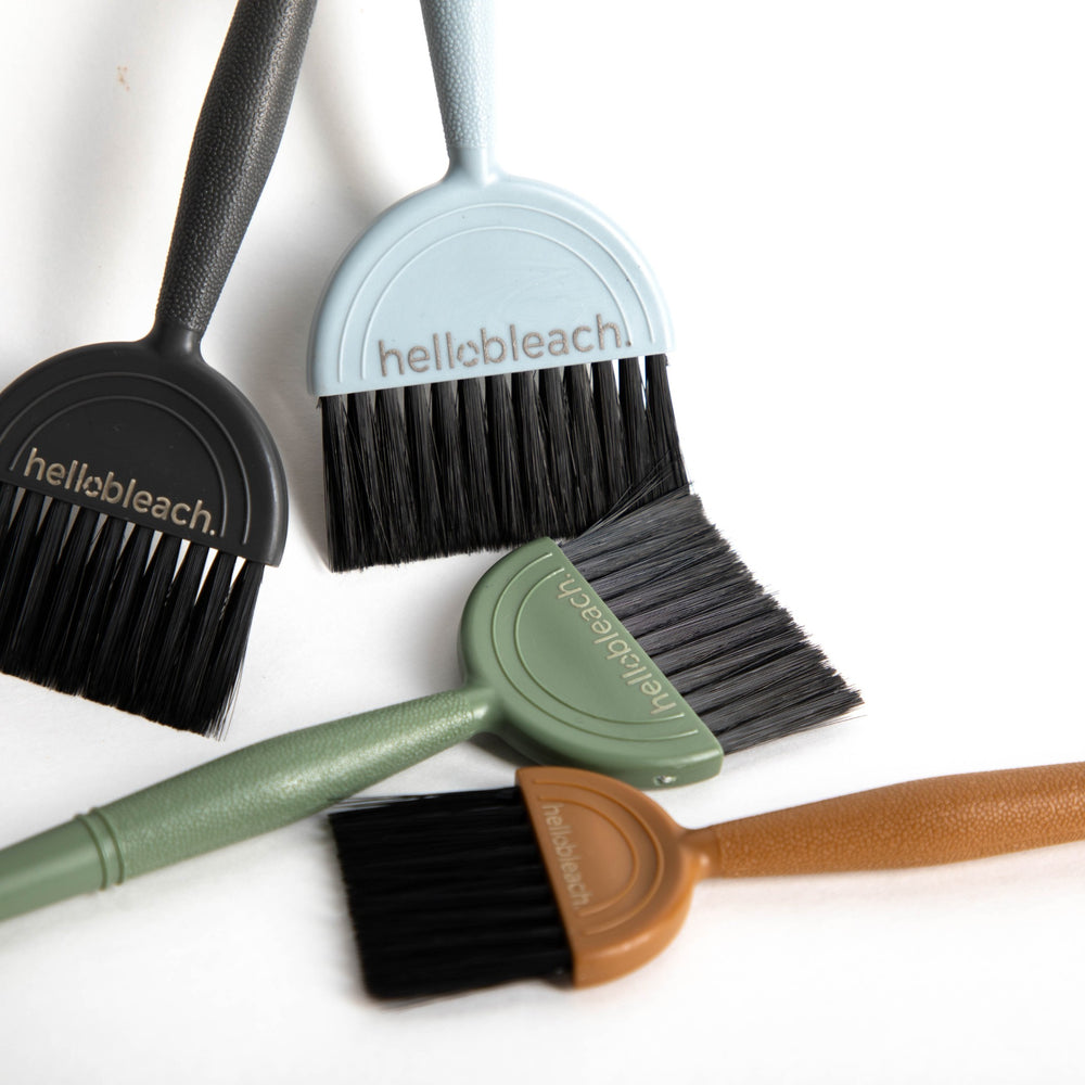 Small Tint Brush – Hello Bleach